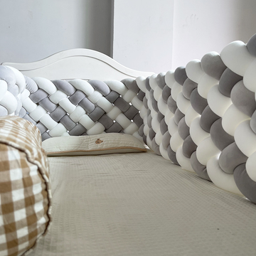 Baby Crib & Kids' Room Decor