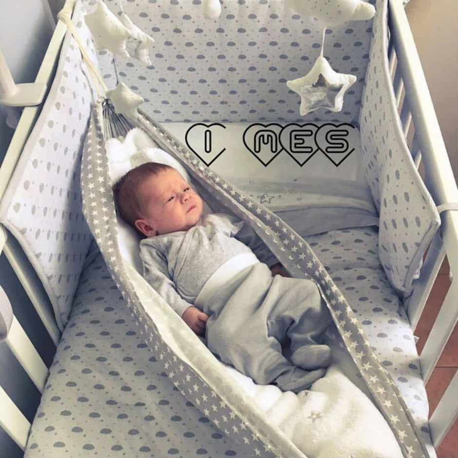 Baby Crib & Kids' Room Decor